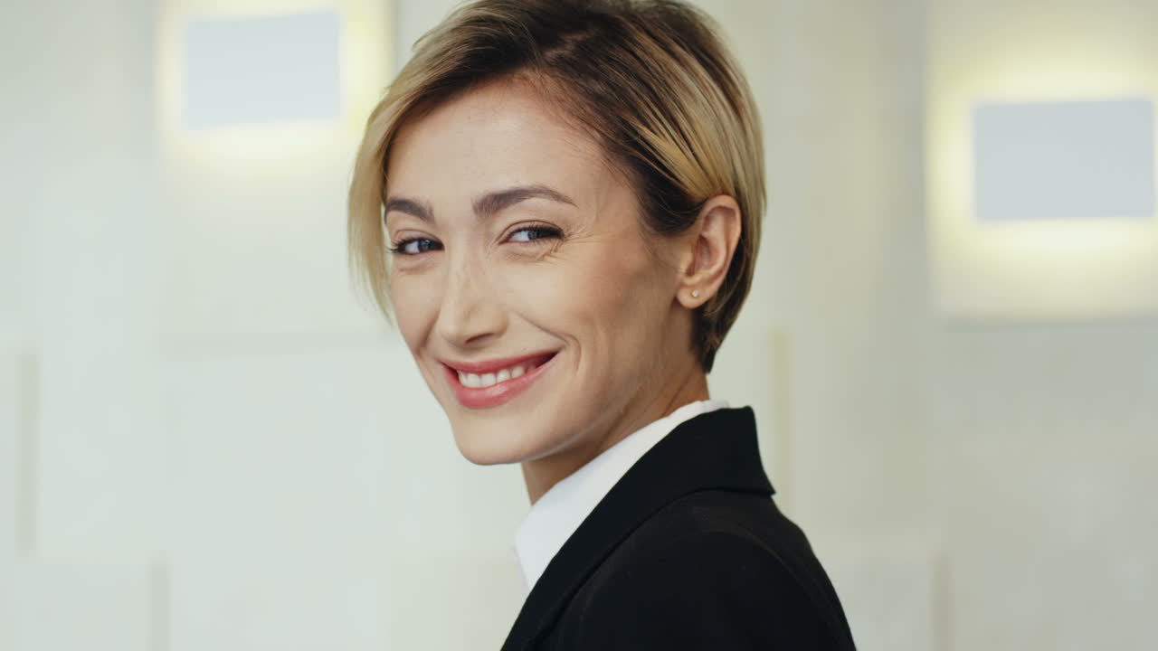 Free stock video - Close-up view young caucasian blonde businesswoman ... Free stock video - Close-up view young caucasian blonde businesswoman ...